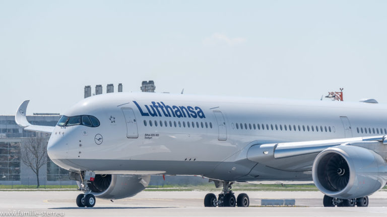 Lufthansa Airbus A350 | Familie Sterr